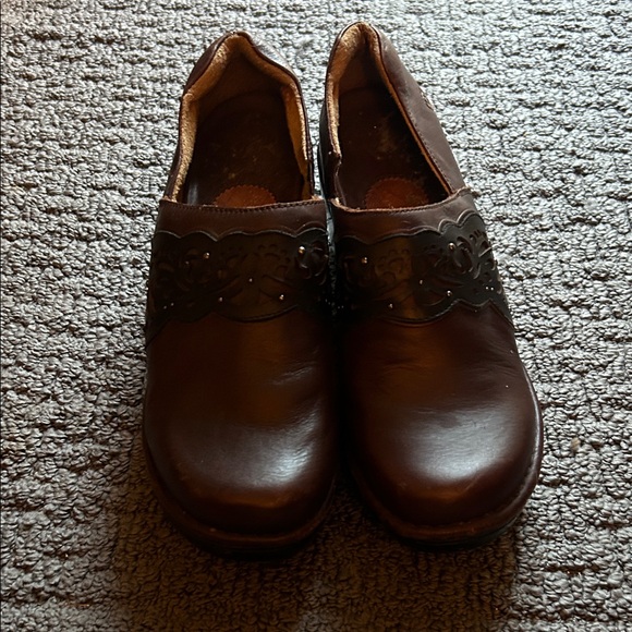 Dansko | Shoes | Dansko Brown Leather Mules With Black Accents | Poshmark